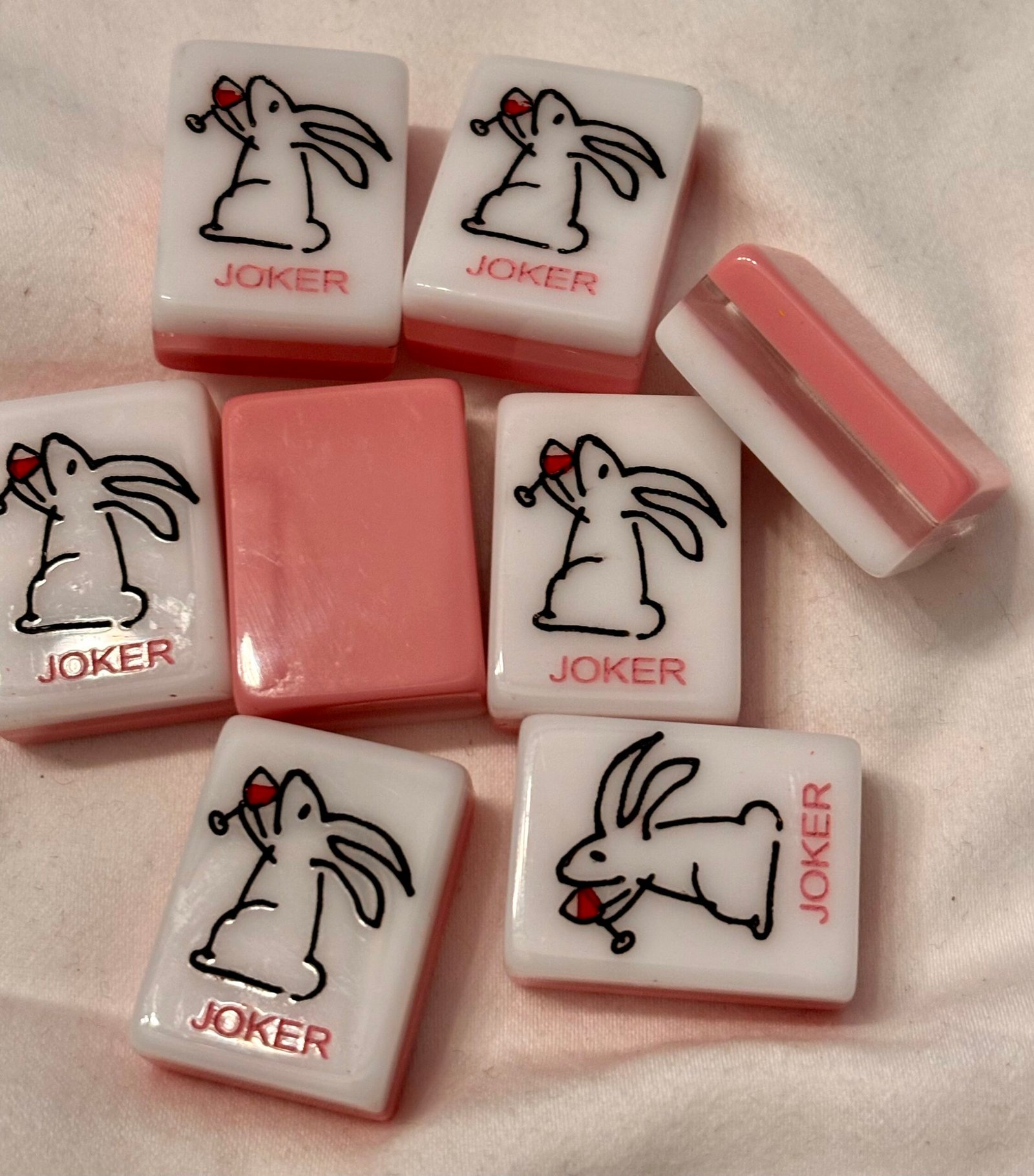 3 Layer Mauve Mahjong set with Custom Bunny Drinking Wine Jokers ...